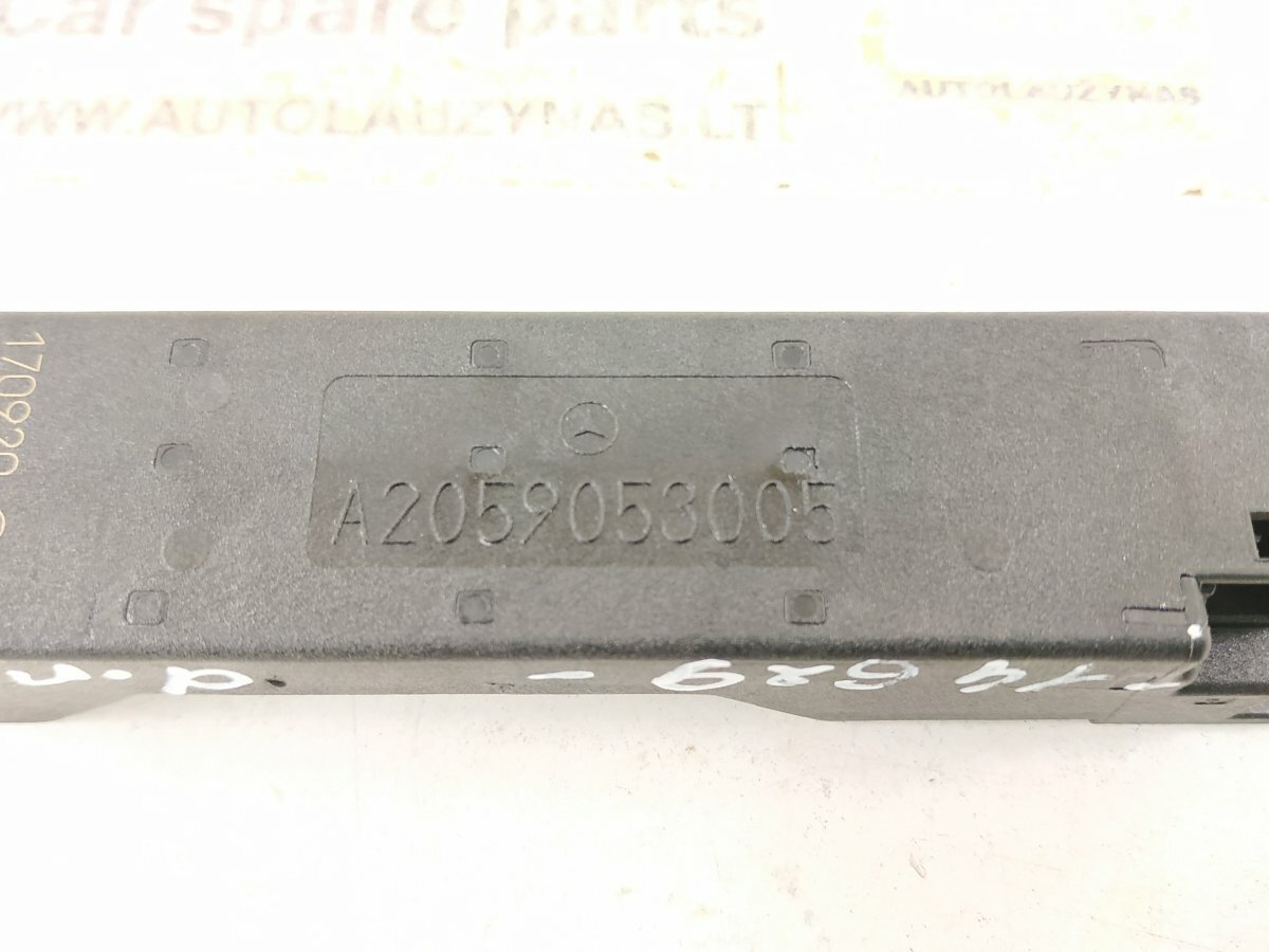 MERCEDES-BENZ E-CLASS COUPE C238 AERIAL AMPLIFIER / CONTROL UNIT A ...