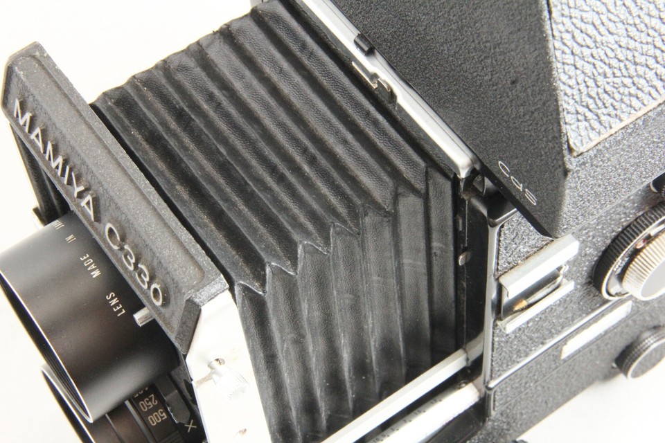 Excellent Mamiya C330 Pro TLR Film Camera Sekor 80mm F/3.7 Lens CdS ...