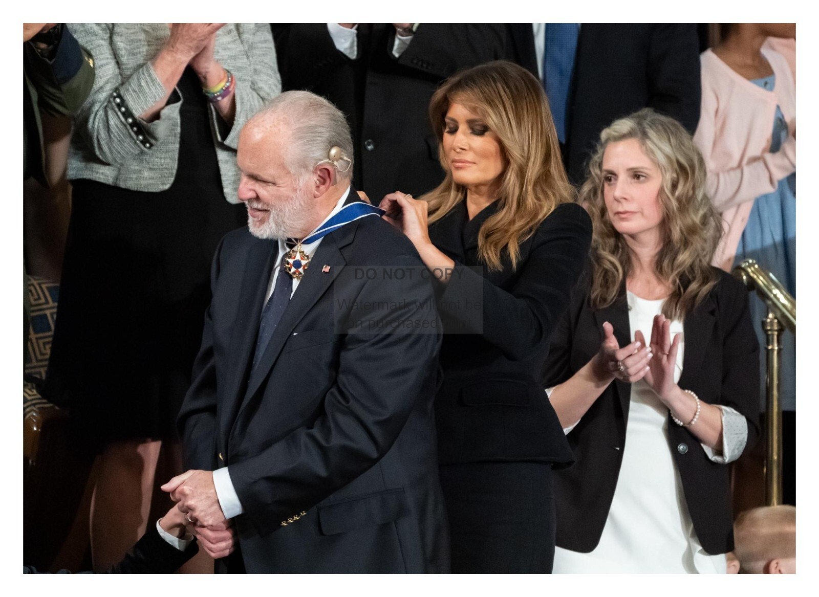 MELANIA TRUMP PRESENTING RUSH LIMBAUGH MEDAL OF FREEDOM 5X7 PHOTO ...