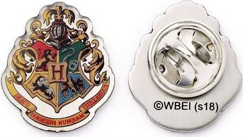 Merchandising Harry Potter: The Carat Shop - Hogwarts Crest (Pin Badge ...
