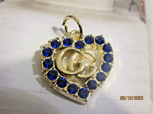 GUCCI ZIP PULL 22X20MM gold tone, blue CRYSTALS THIS IS FOR 1 heart | eBay