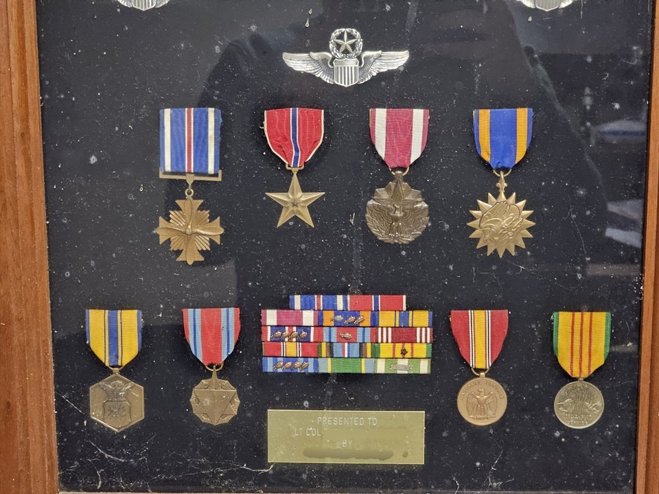 U.S. Air Force Lt Colonel Medal Shadow Box | Pilot Wings, Service ...