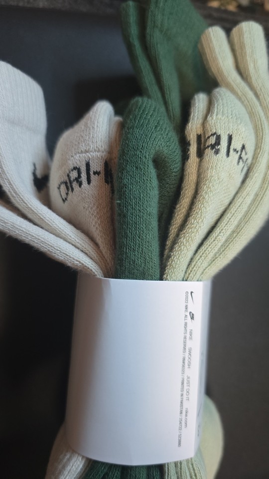 Nike Men’s 8-12 Everyday Plus Citron Cushioned DRI-FIT Crew 3 Pair ...