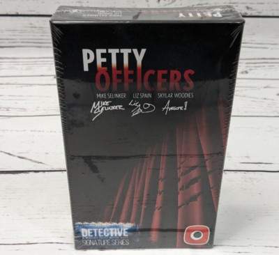 Detective Modern Crime Board Game Signature Series Petty Officers Board ...