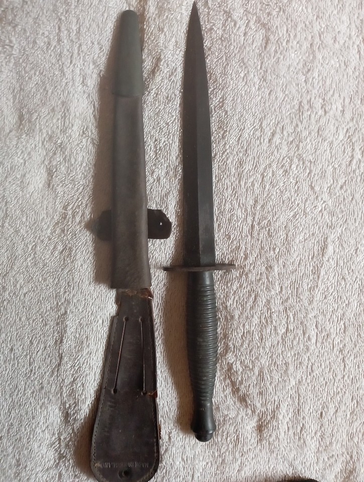 WW2 Fairbairn Sykes Stiletto Dagger Fighting Knife England and Leg ...