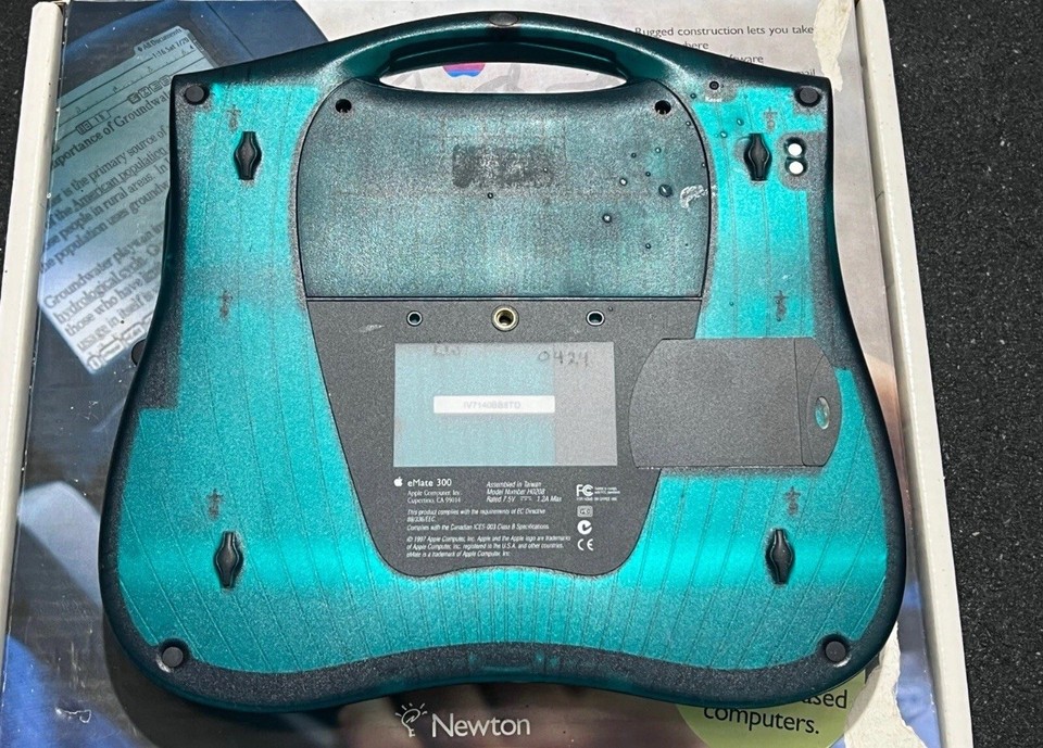 Newton eMate 300 with Original Box Power Adapter Manuals Pen Apple ...