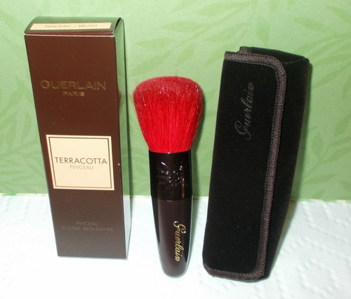 Guerlain Terracotta bronzing powder brush Travel Size with Pouch NEW IN ...