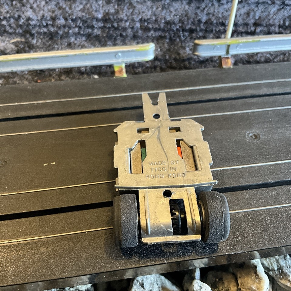 Tyco Ho Slot Car Plastic Pan Chassis Only, Not Running For Parts | eBay