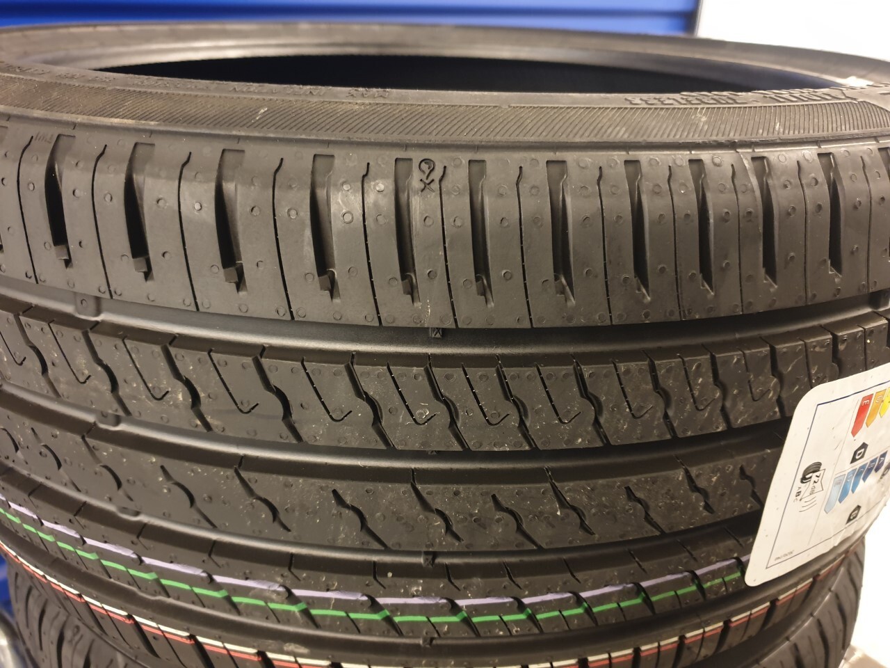 2X BRAND NEW BARUM BY CONTINENTAL 235/35 ZR19 XL 91Y UHP CAR TYRES 235 ...