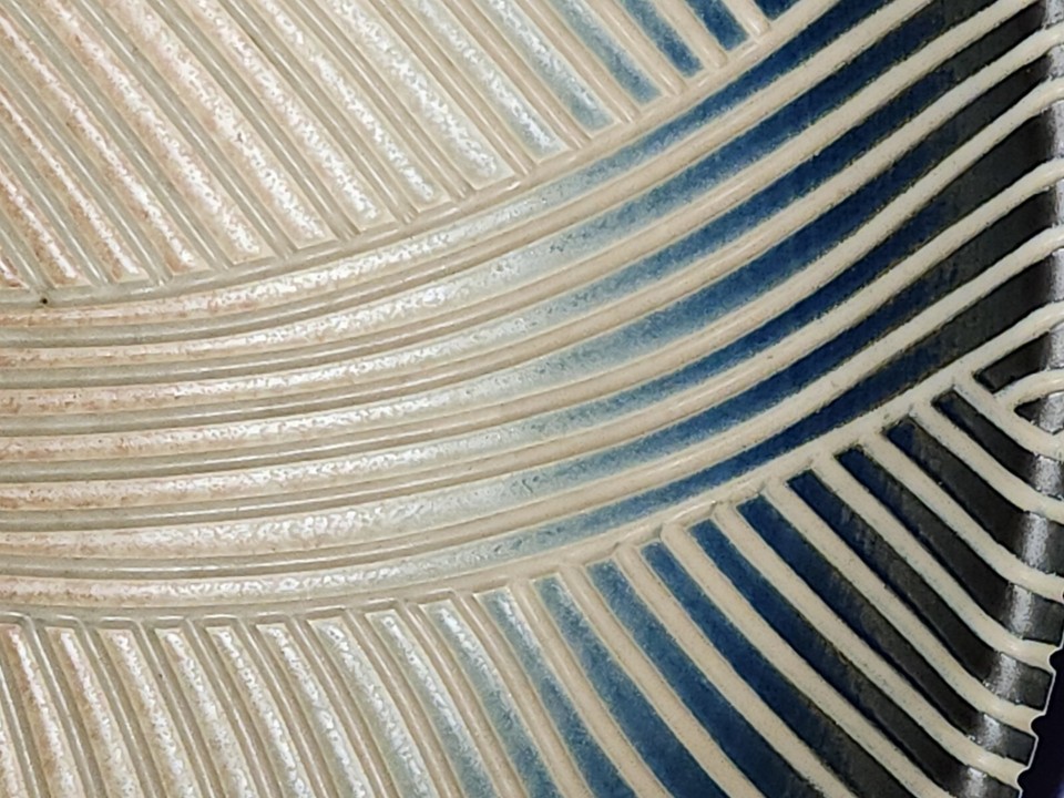 Signed Wayne Bates Hand Thrown Sgraffito Pottery Bowl 14" x 1.5" Post ...