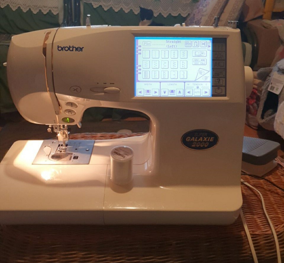 Brother Super Galaxie 2000 Embroidery Sewing Machine with Case | eBay UK
