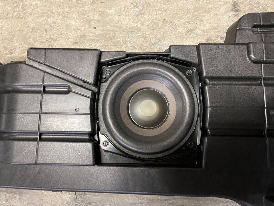 2020 2021 2022 GMC SIERRA 2500 3500 BOSE RADIO FRONT FLOOR CONSOLE ...