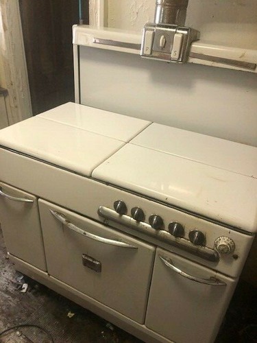 Vintage Floyd-Wells Bengal gas/wood/coal range 1940'S REAL NICE SHAPE ...