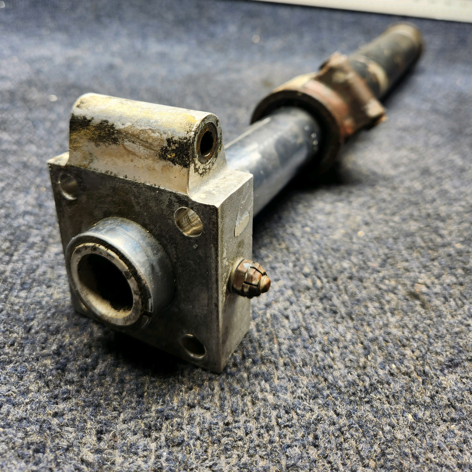 65010-003 | PIPER PA28-140 | NOSE WHEEL STRUT ASSY | eBay