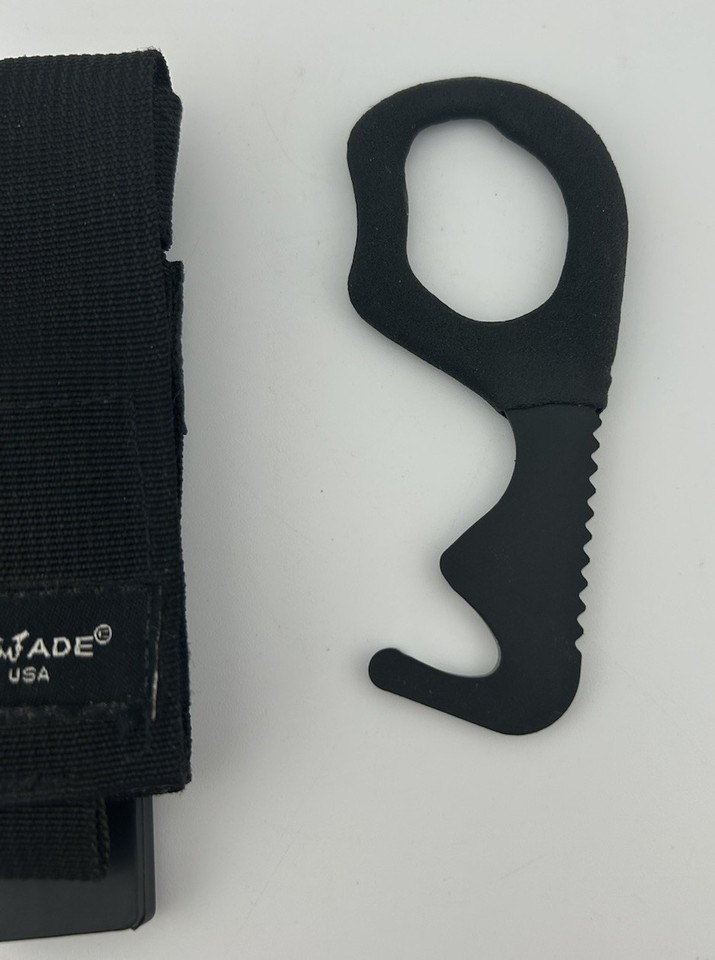 Benchmade 7 Rescue Hook Strap Cutter & Sheath - NSN 4240-01–543-9618 | eBay