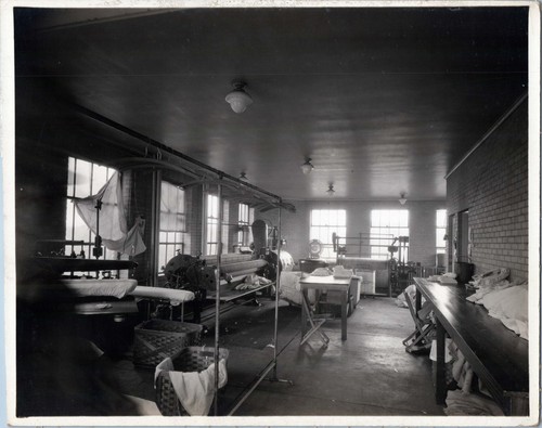 WW1 Photo of Operating Room Nurse Beside Surgical Table and Overhead ...