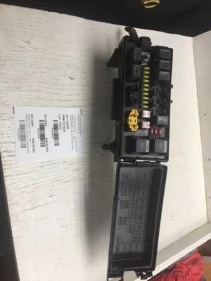 Chassis ECM Power Supply Includes Fuse Box Fits 07 COMMANDER 329023 | eBay