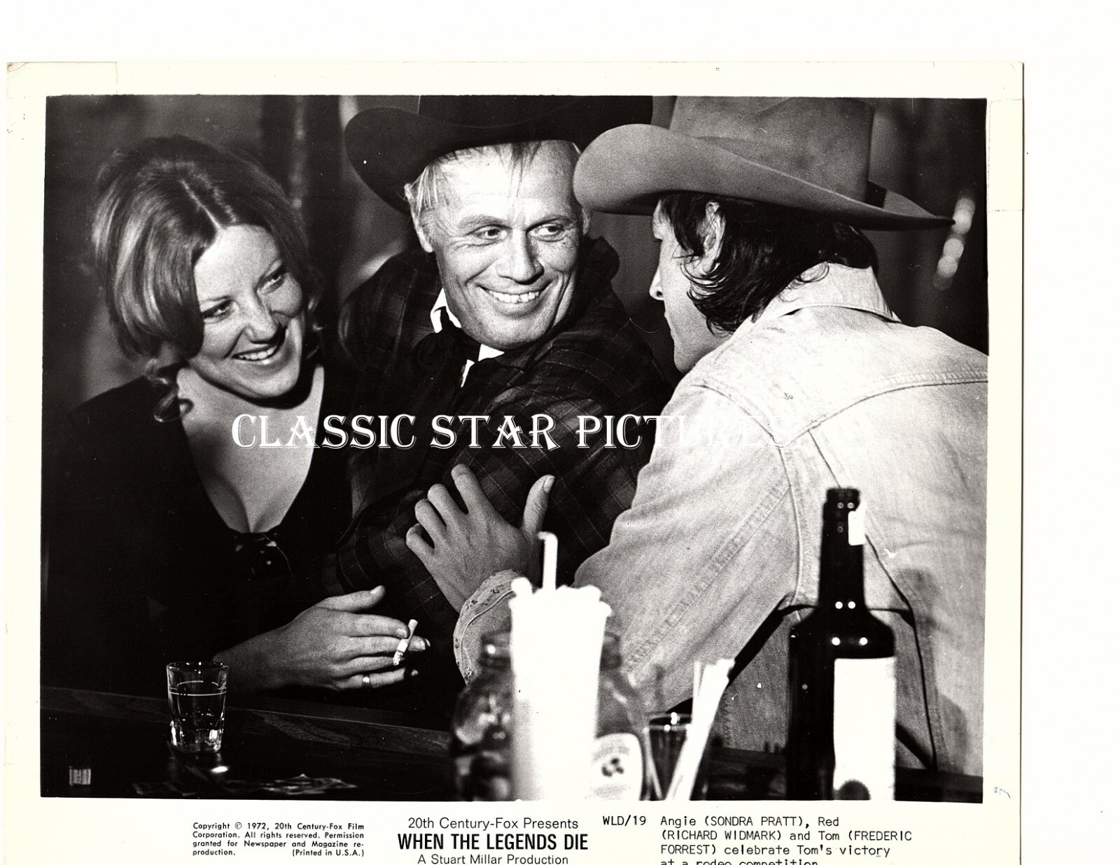 Tom Frederic Shirtless