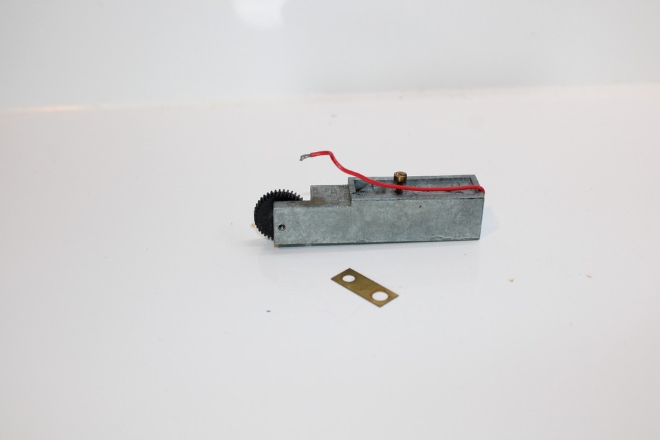 Triang OO Gauge X391 Large Working Synchro Smoke Unit - From a LMS ...