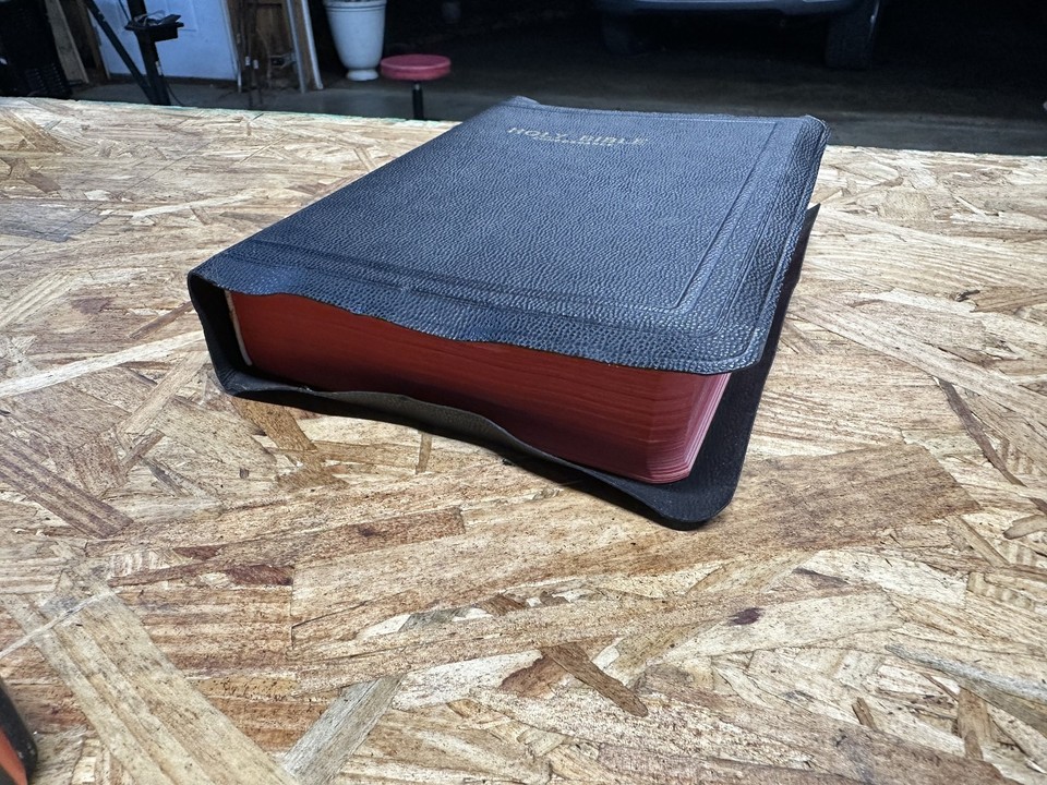 The Holy Bible KJV Concordance Vintage The World Publishing Company Red ...