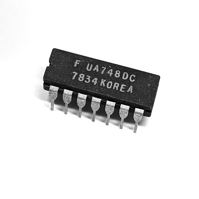 UA748DC Integrated Circuit - CUSTODIA: DIP14 MAKE: Fairchild ...