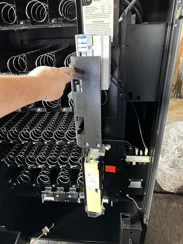 Automatic Products AP 113 Refurbished Snack Vending Machine 5-Wide FREE ...