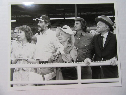 MICHAEL LANDON in HIGHWAY TO HEAVEN 1984 Press Photo w HELEN HAYES ...