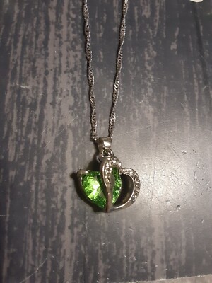 Pretty Green Heart Necklace | eBay