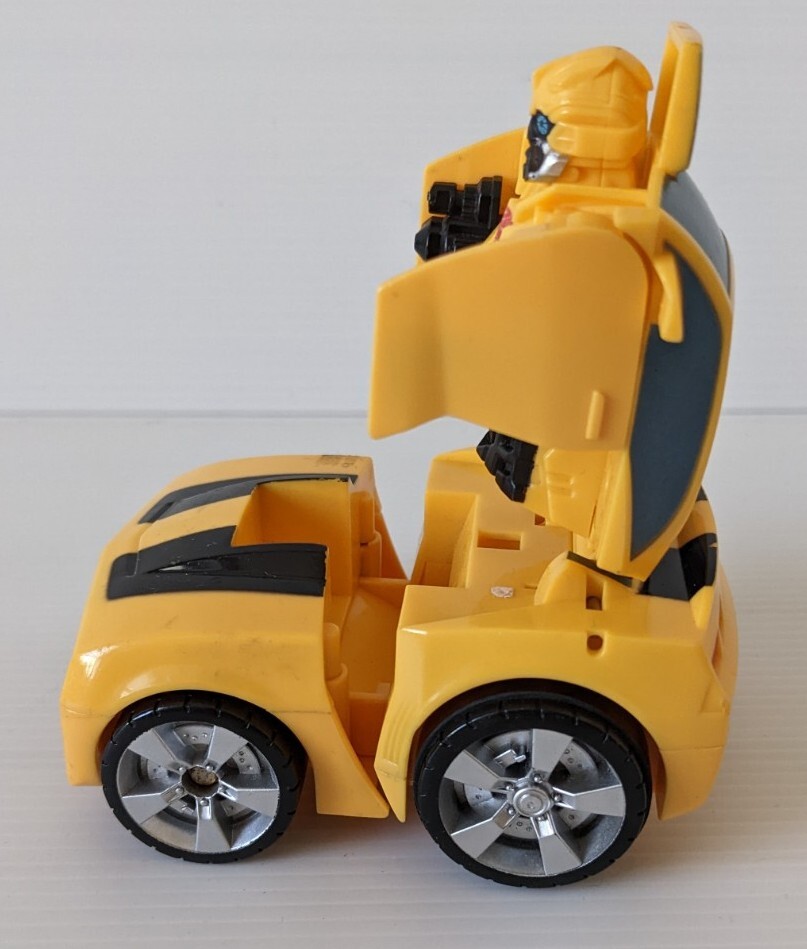 Transformers Cyber Slammer Bumblebee Car Convertible Toy 2006 Yellow | eBay