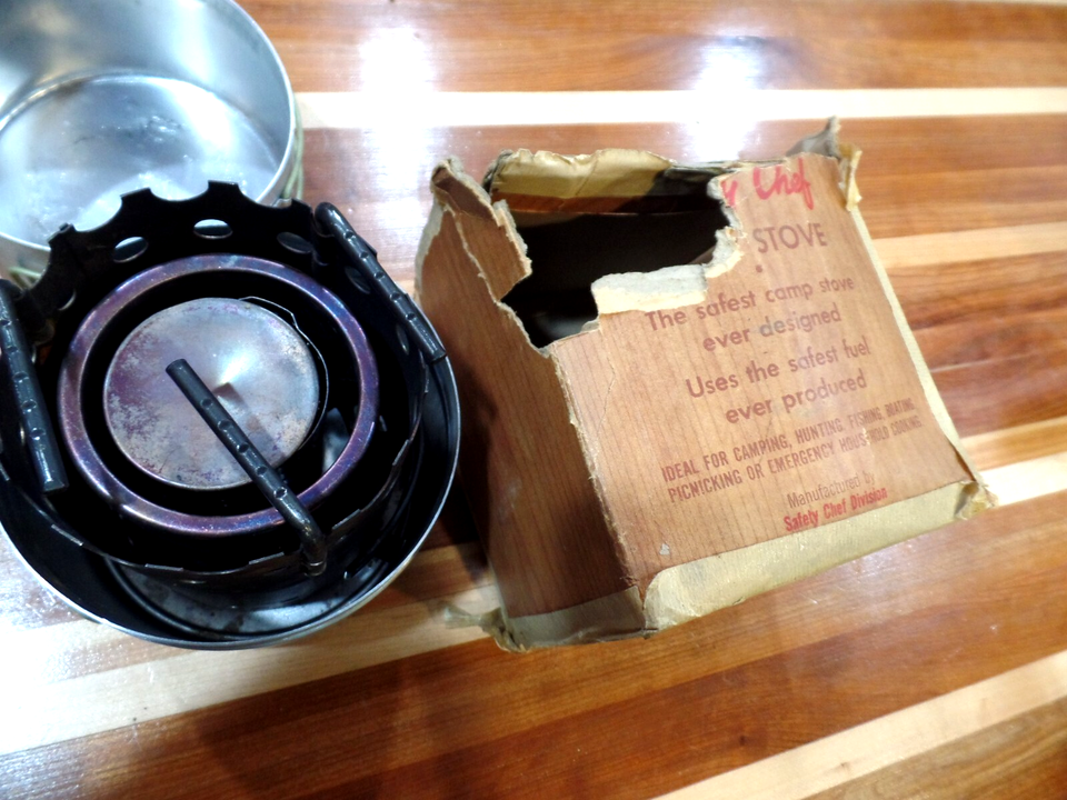 VINTAGE SAFTY CHEF CAMP STOVE IN ORIGINAL BOX VULCAN RADIATOR CO HART ...