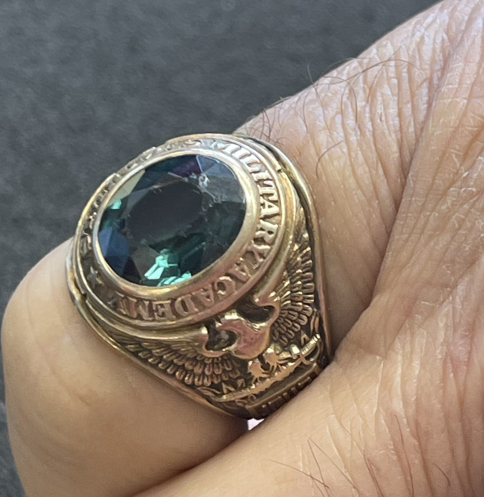 10K Solid Gold St. Thomas Military Academy Ring......… - Gem