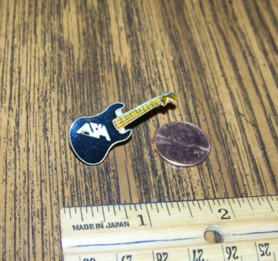 Asia Vintage 1980's Pin "Guitar" (Small Pinback) | eBay