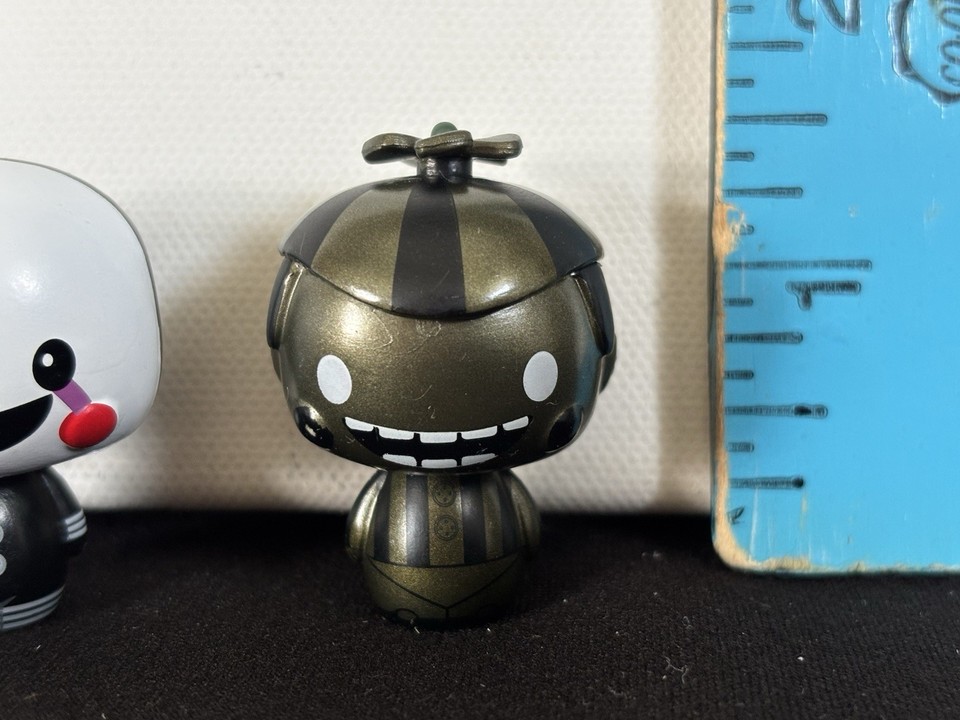 Pint Size Heroes Five Nights at Freddy's Phantom Balloon Boy & Puppet ...