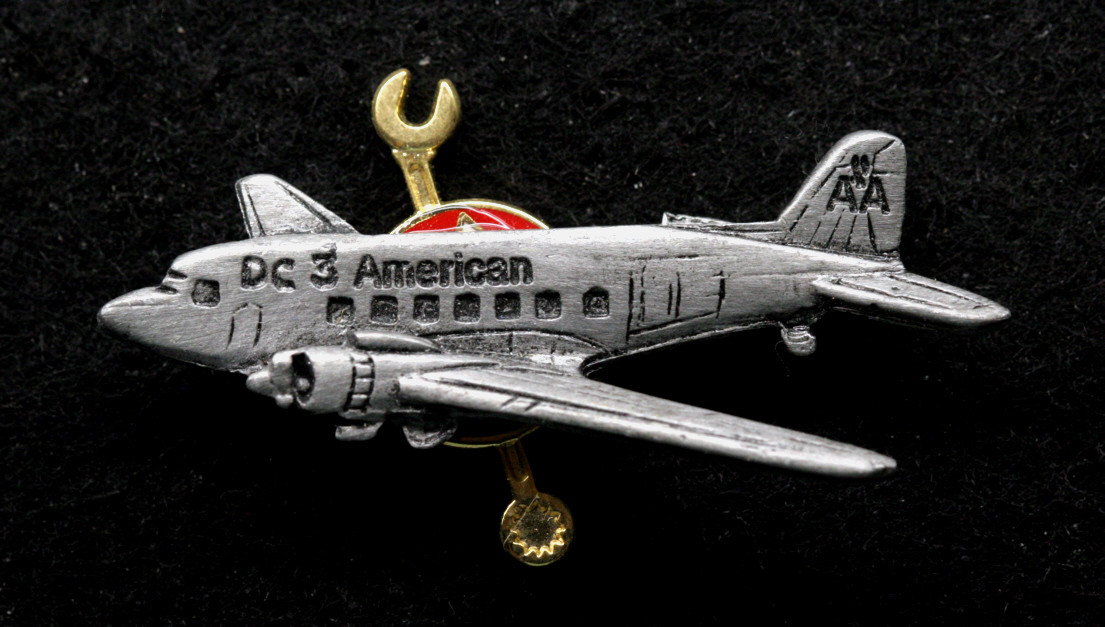 AMERICAN AIRLINES MECHANIC ENGINEER AP WRENCH LAPEL HAT PIN AA Aircrew ...