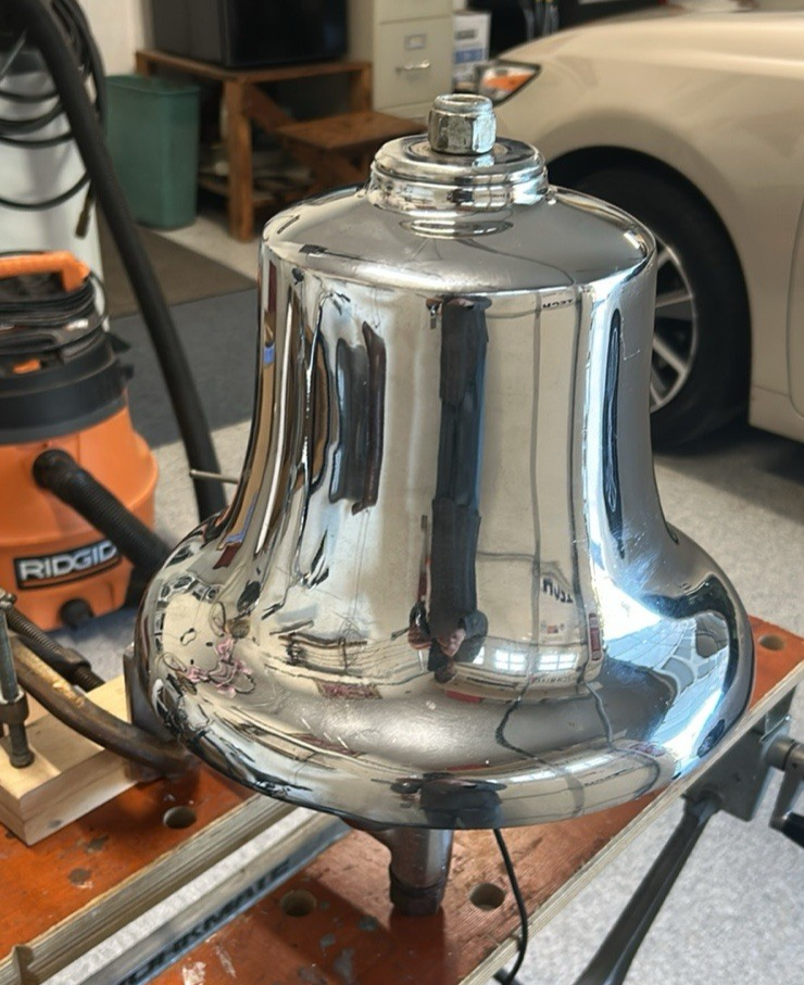 Fire Engine Bell, Fire Truck Bell & Mount, Seagrave Fire Apparatus, 12 ...