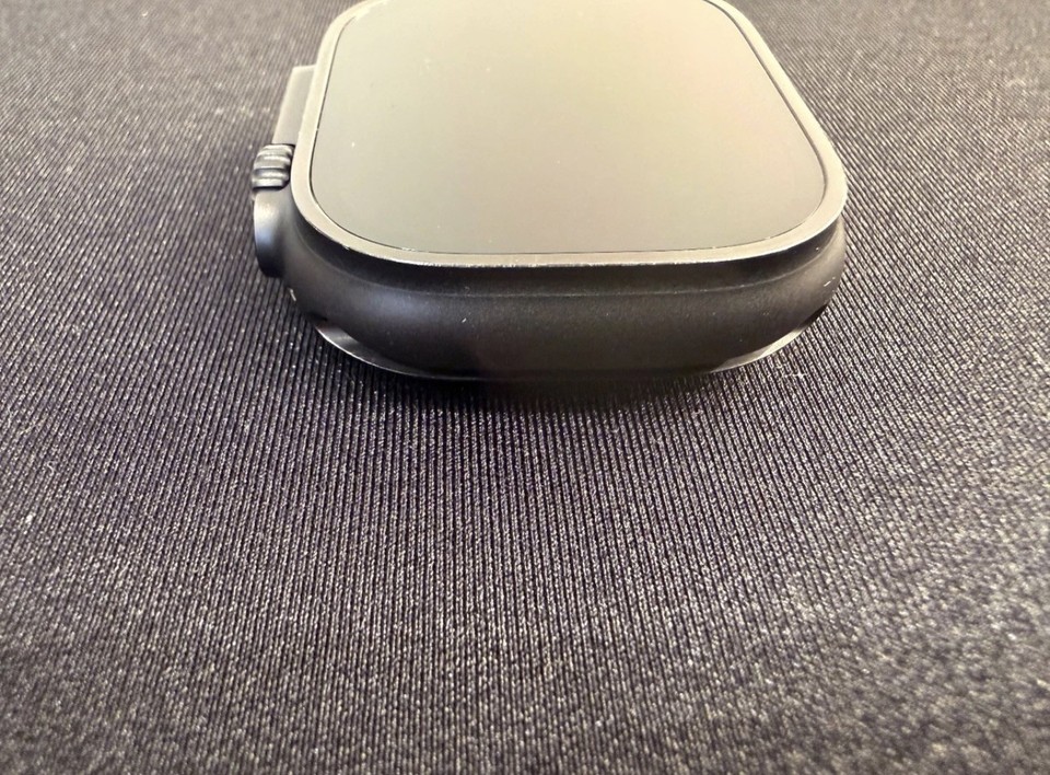 Apple Watch Ultra 2 49mm Black Titanium w. Alpine Loop | eBay UK