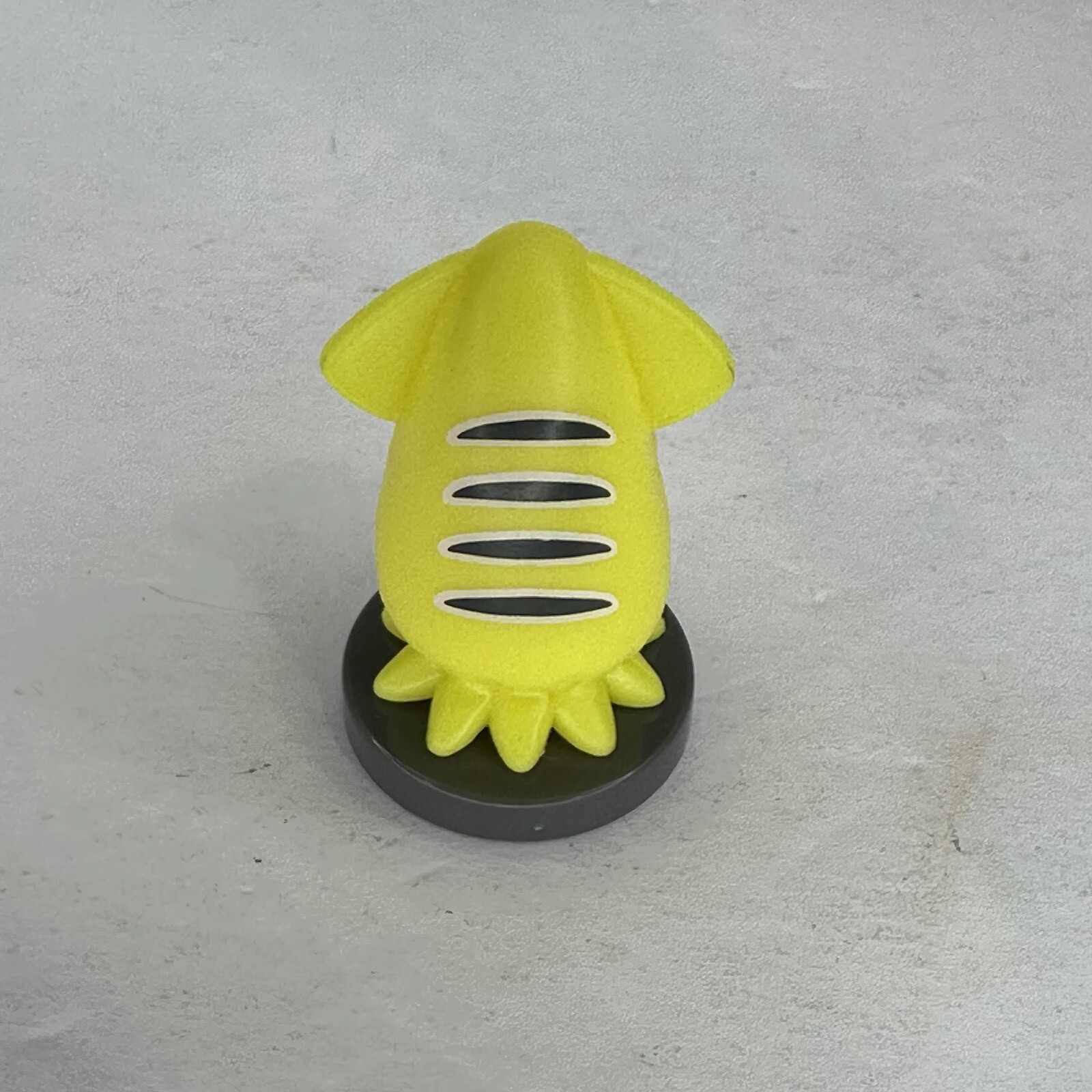 2023 Splatoon 3 1.5" Yellow Inkling Training Dummy Figure Choco ...