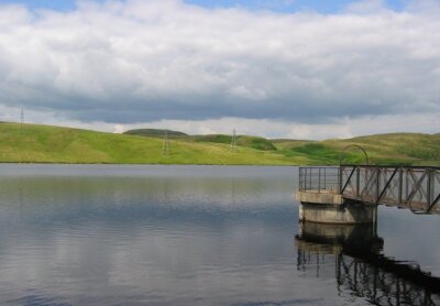 Photo 6x4 Duncolm and Greenside Reservoir Duntocher Looking across the ...