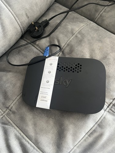 Sky Q Hub Wireless Router ER110UK | eBay