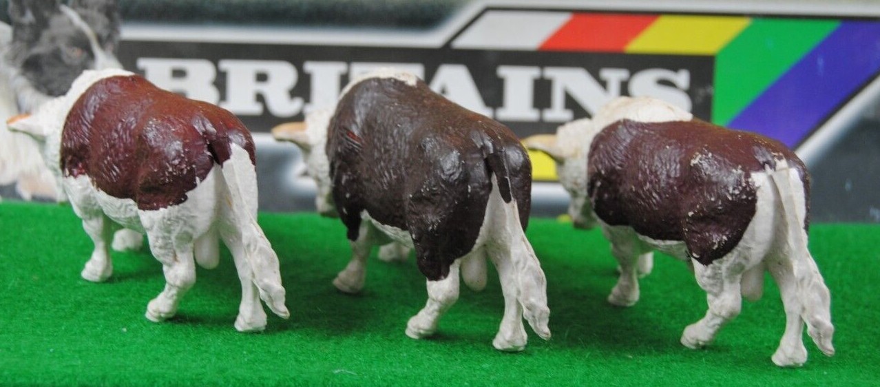Various 1:32 BRITAINS FARM 1980 HEREFORD BEEF BULL & COWS Animals ...