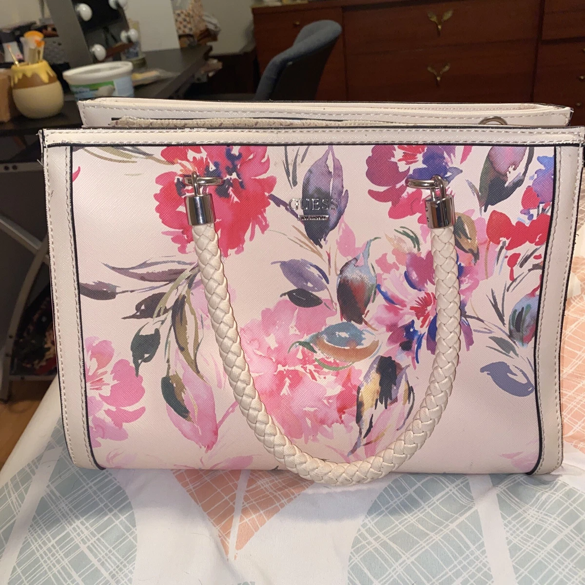 Guess Flower Handbag For Sale In Nesconset, NY OfferUp, 44% OFF