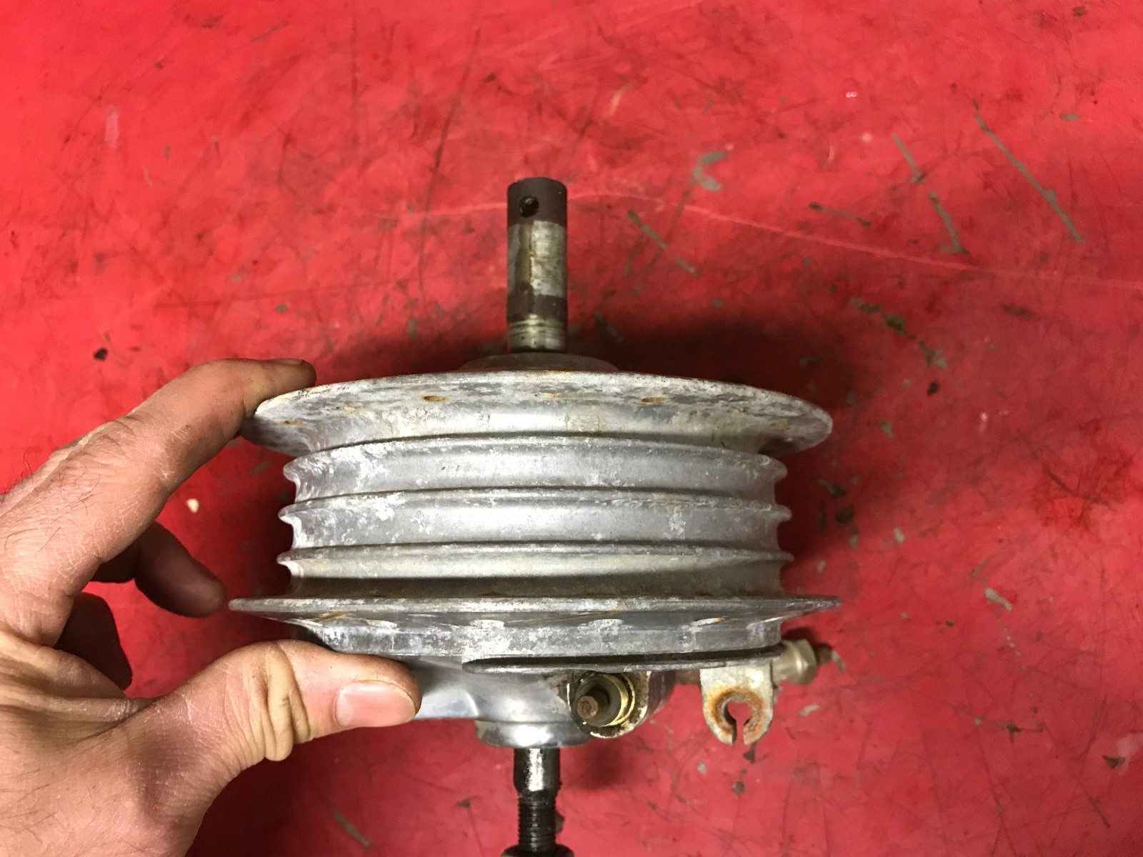 Honda S90 Front Wheel Hub Brake Plate Axle S 90 CL Vintage | eBay