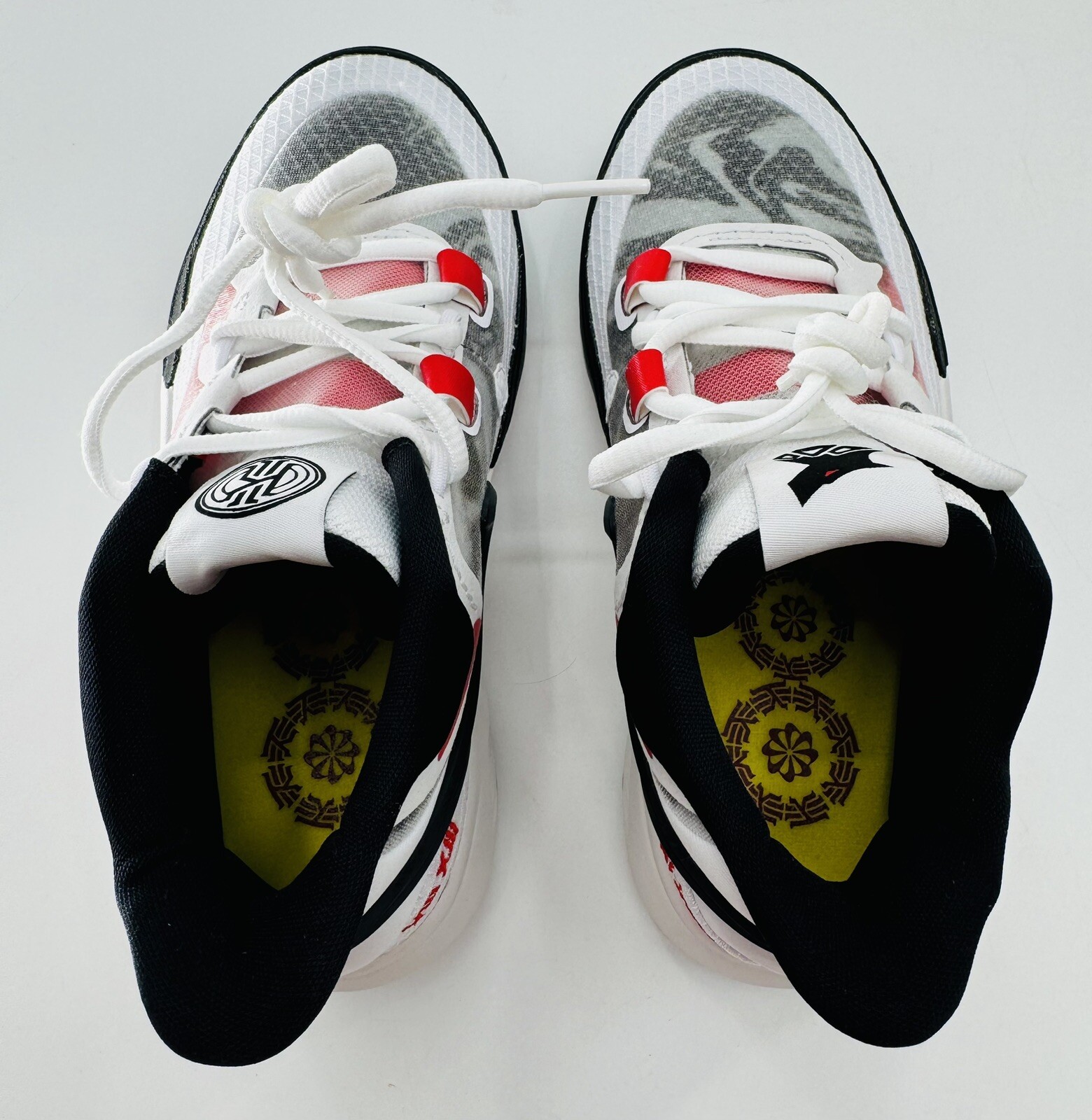 Nike Kyrie 8 GO Basketball Shoes DQ-8077-100 NEW Youth Size 5Y Sneakers ...