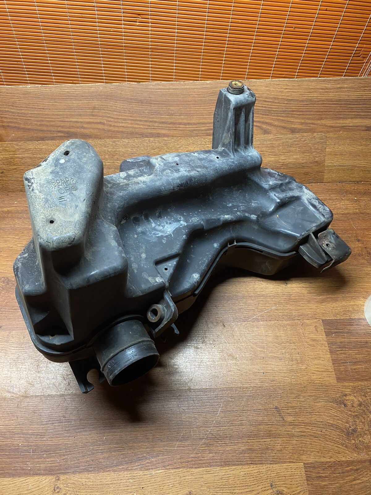 01-05 Honda Civic 2 Door Coupe Air Box Assembly PP-TD40 CR6 OEM B68 | eBay