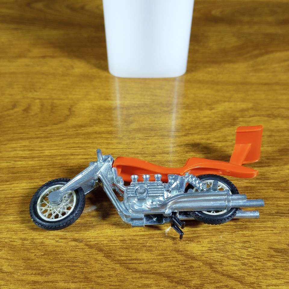 Hot Wheels Vintage RRRumblers High Tailer Red U Mold USA 1971 ...
