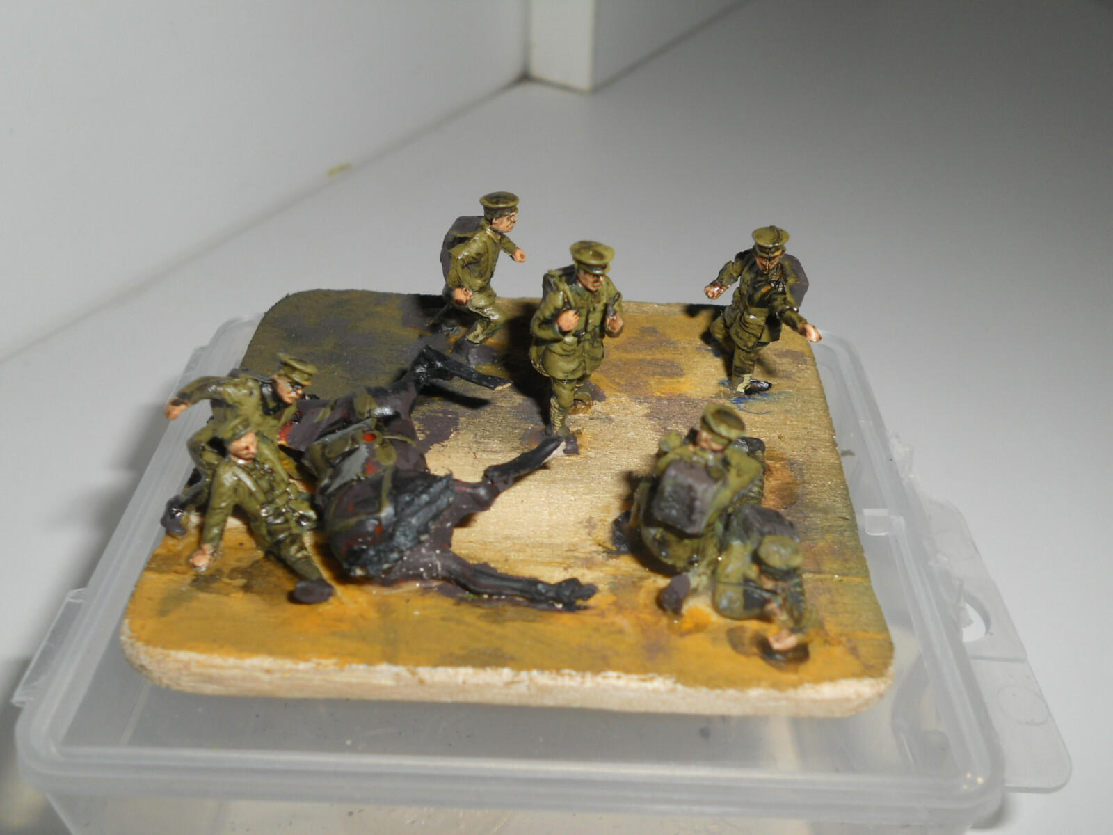 Aurelius Mini Diorama Soldati English Soccorno Injured I GM Scale 1/72 ...