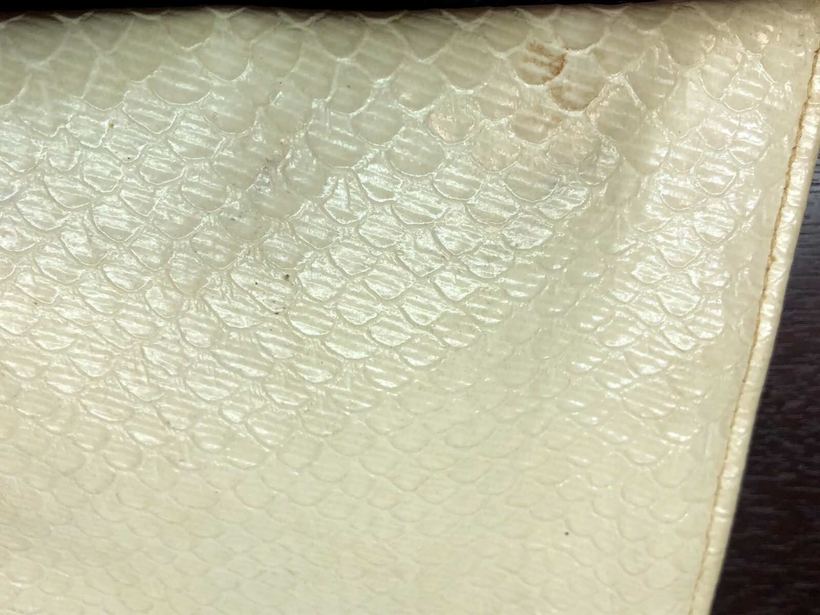 Shirl Miller LTD vintage cream colored envelope clutch bag - Pre-Loved ...