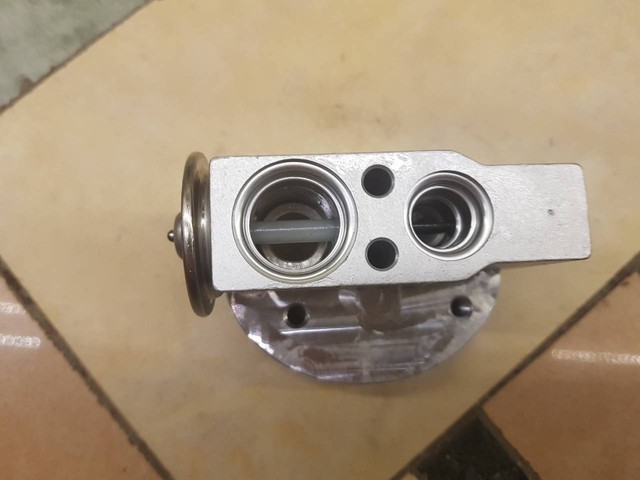 BMW F11 520d Expansion Valve 9159803 Original for sale online | eBay
