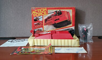 ACTION FORCE HYENA NEW IN BOX COMPLETE SEALED RED JACKAL EURO GI JOE ...