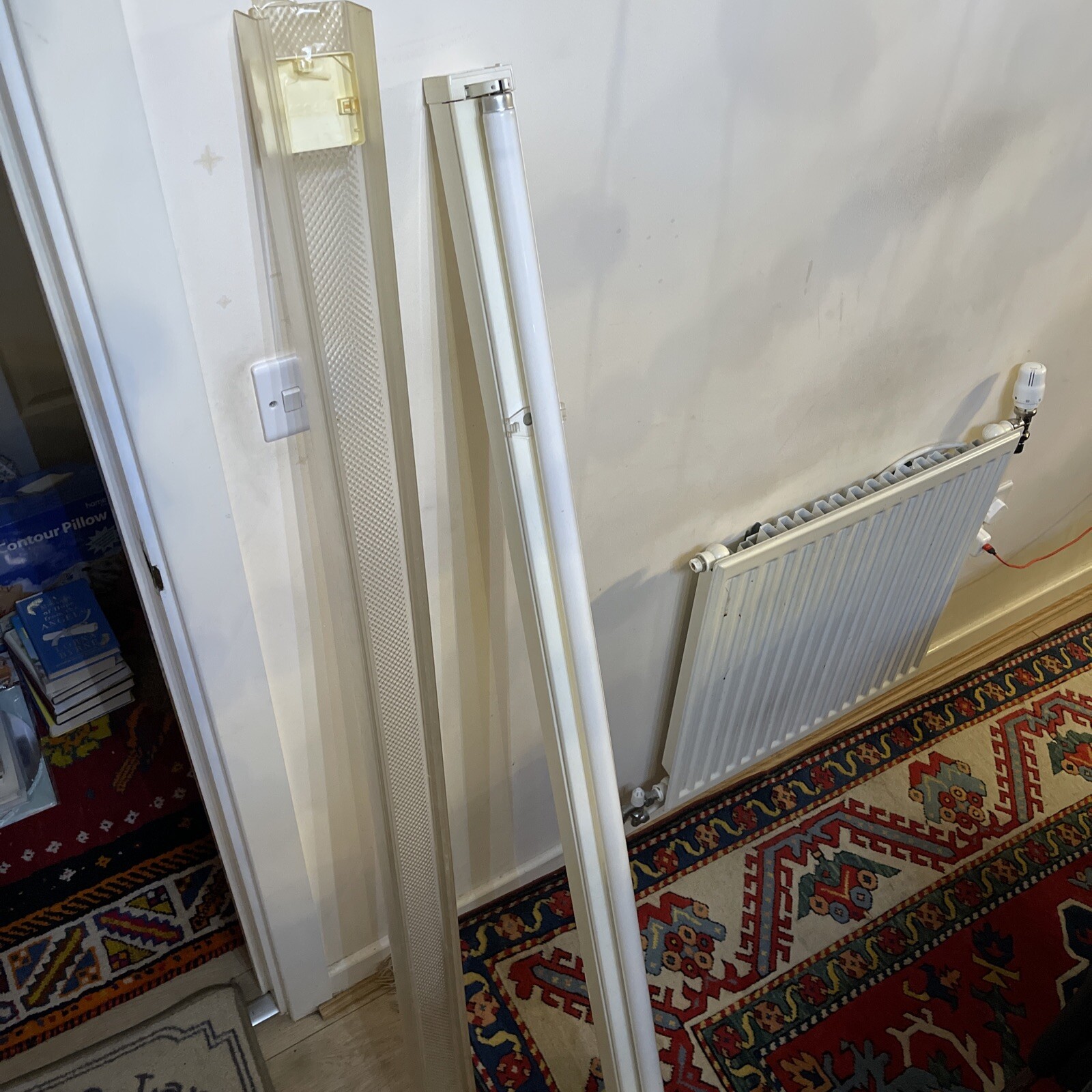 5ft T8 Single Florescent White Ceiling Mounted Tube light | eBay UK